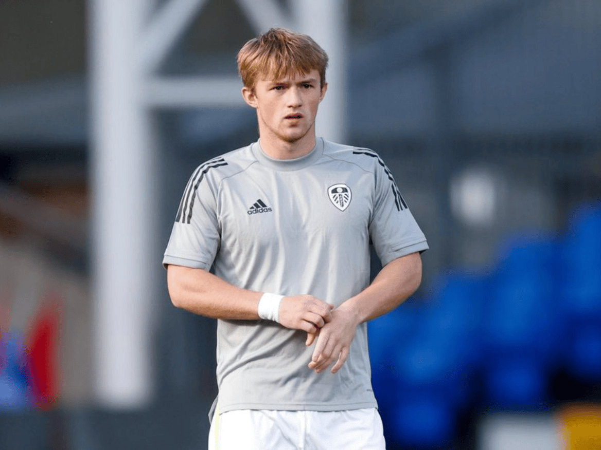 9 Best Young English Strikers - Football Cf